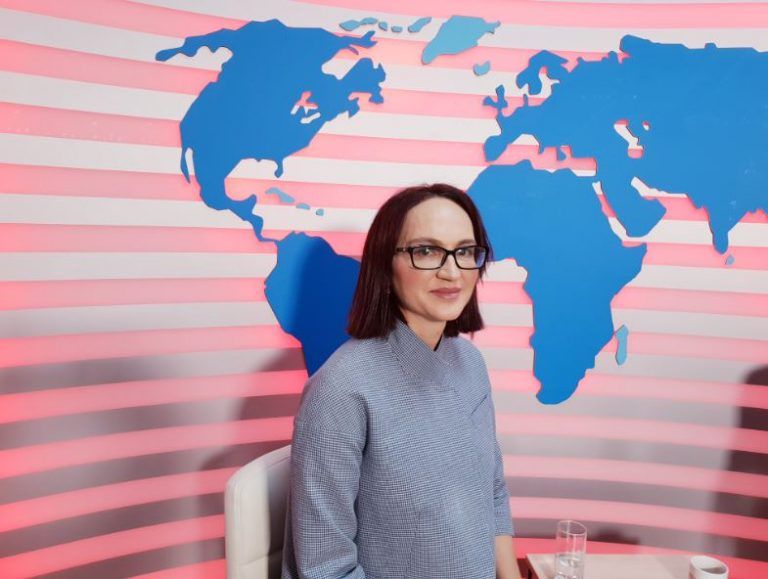 Dr. Daniela Cățănaș: Cum ne menținem tinerețea pielii. Care este cel ...