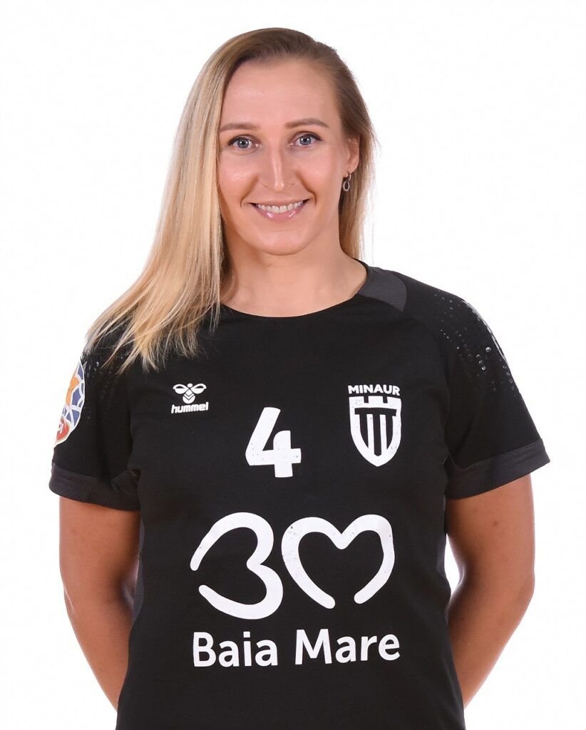 Povestea înfiorătoare a unei celebre handbaliste: „Îmi dădea mâncarea ...