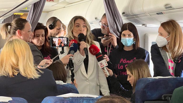 Până la cer și înapoi! Asociația Blondie: șansă la viață pentru 400 de copii bolnavi, 144 de ...