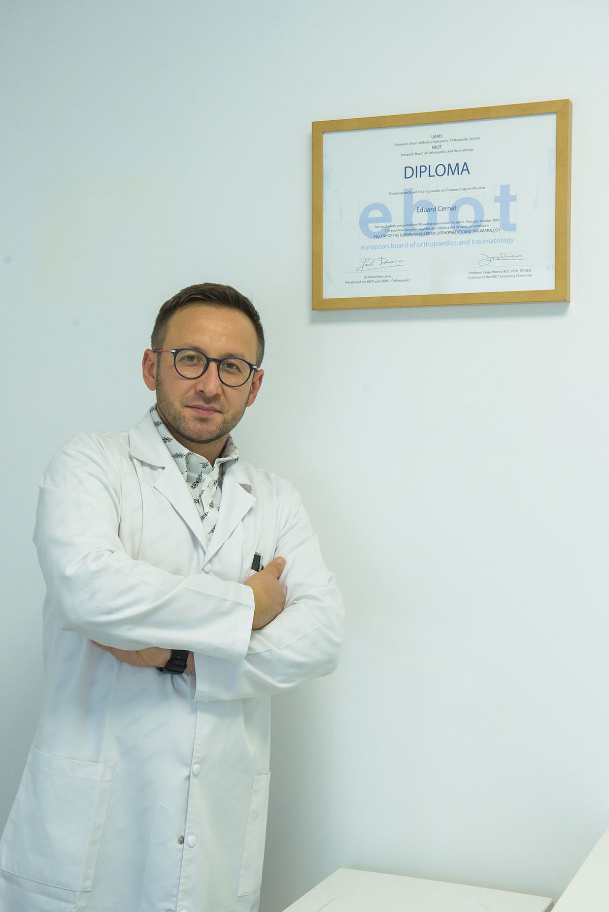 Tot ce trebuie să știi despre proteza de genunchi. Dr. Eduard Cernat ...