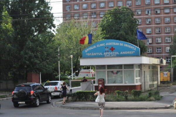 Șanse reale de viață pentru pacienții cu infarct: Spitalul „Sf. Apostol ...